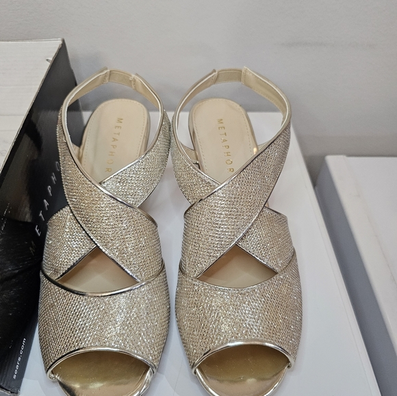 Metaphor | Shoes | Metaphor Gemma Champagne Shoes Size 75 Medium | Poshmark